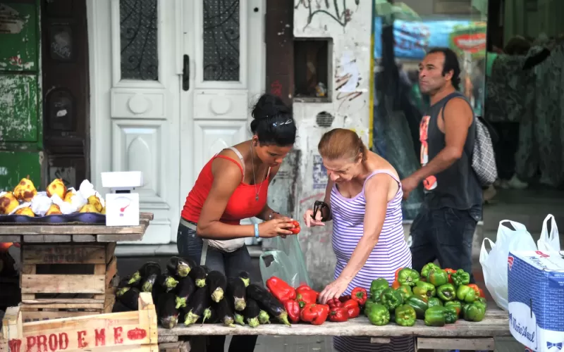 "La venta ambulante hay que erradicarla"